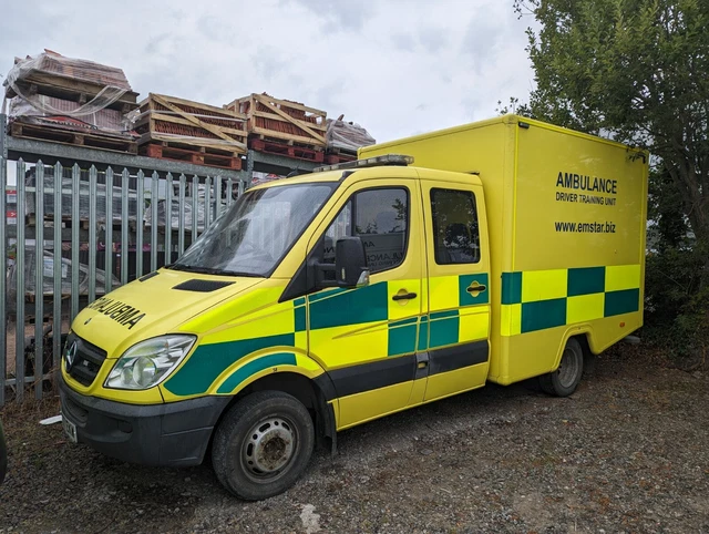 MERCEDES SPRINTER AMBULANCE - Ideal camper conversion £1,900.00 ...