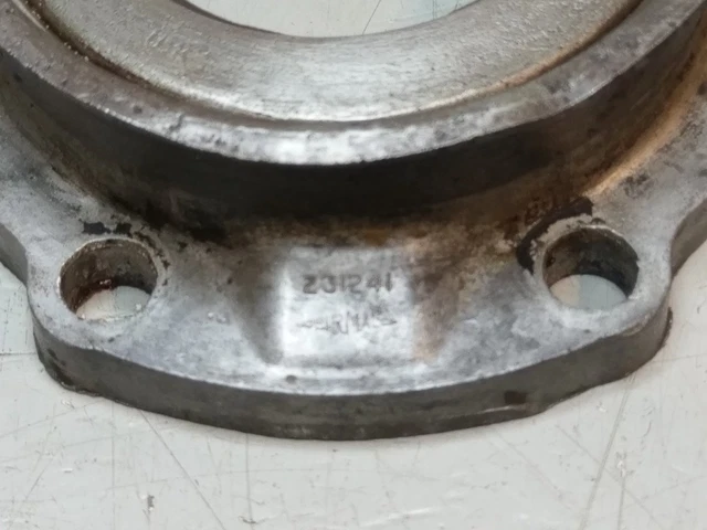 LAND ROVER SERIES 2 Differential Pinion Oil Seal Retainer 231241 £16.13 ...