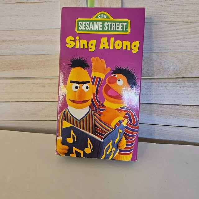 SESAME STREET SING-ALONG VHS Bert And Ernie 1996 Vintage 30 Minute Run ...