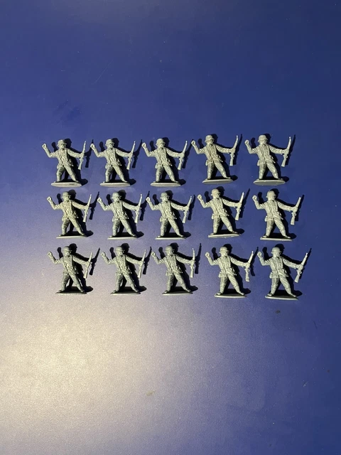MATCHBOX TOY SOLDIERS German Infantry 1/32 Scale WW2 x15 £6.99 ...