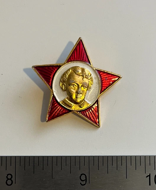 RUSSIAN MILITARY COMMEMORATIVE Vintage Star Pin (See Photos & Desc.) $8 ...