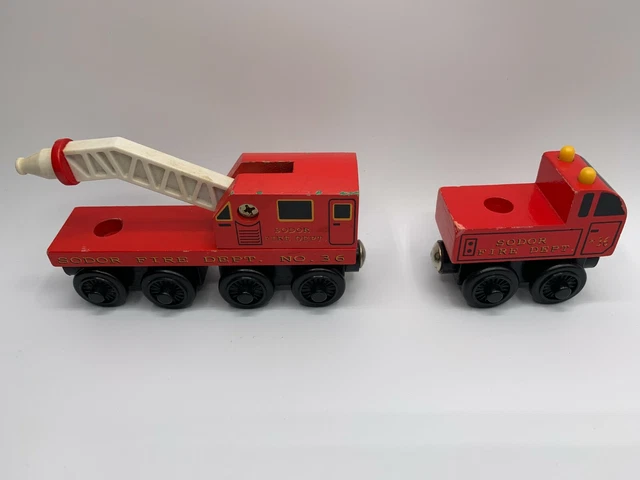 THOMAS & FRIENDS Wooden Railway Sodor Fire Truck & Fire Train No. 36 ...