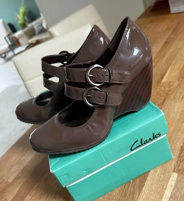 CLARKS HIGH HEEL Wedge Shoe / Sandals, Brown, Closed toe, UK 6, EU 39 ...