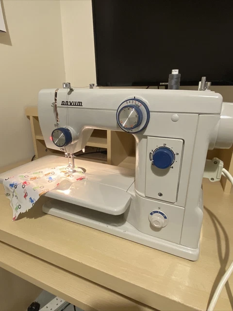 VINTAGE NOVUM MARK XII ZigZag Heavy-duty Upholstery And Fabric Sewing ...
