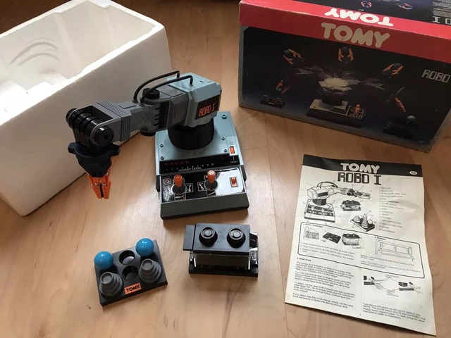 VINTAGE TOMY ROBO 1 (Armatron) - Tandy / Radio Shack 1980's robotic arm ...