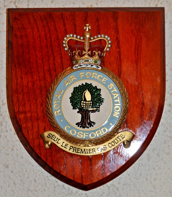 ROYAL AIR FORCE Station Cosford mess wall plaque shield RAF £50.00 ...