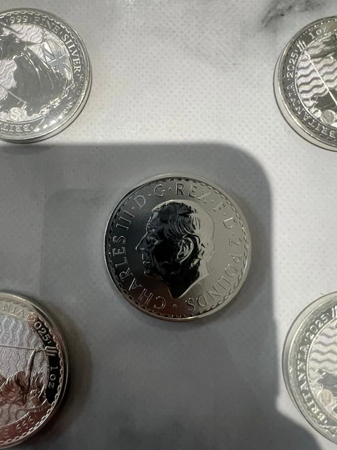 BRITANNIA 2025 SILVER Bullion Coin Featuring King Charles III 1oz £260. ...
