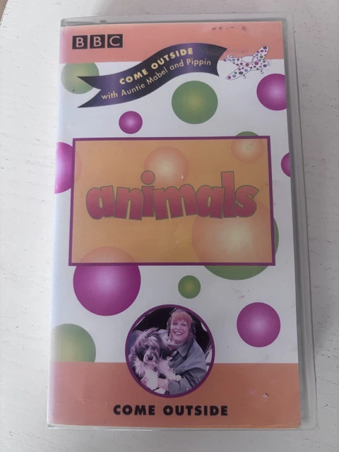 COME OUTSIDE WITH auntie Mabel and pippin ANIMALS £20.47 - PicClick UK