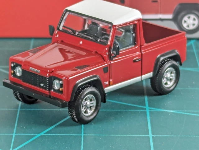 MINI GT 1:64 LAND ROVER DEFENDER 90 PICK UP LHD MASAI RED Diecast Model ...
