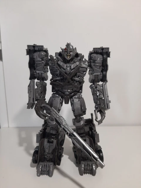 TRANSFORMERS STUDIO SERIES 48 Leader Megatron Universal Studios £95.00 ...