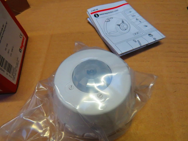 LEGRAND SURFACE CEILING mounted sensor 360° PIR - IP20 230V~ 4,3A 50 ...