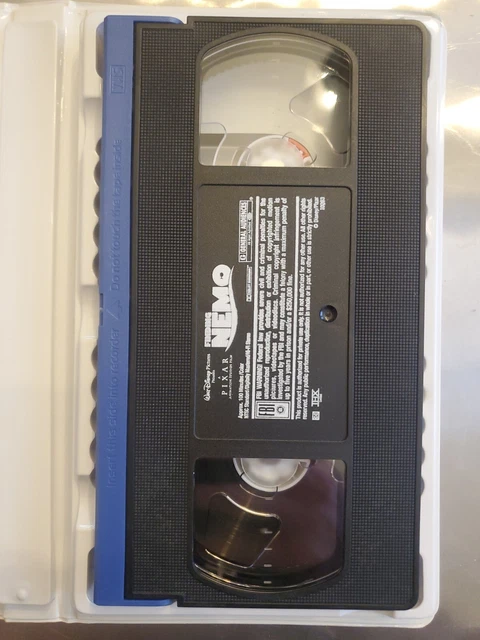 FINDING NEMO (VHS, 2001) Clamshell Disney Pixar Animated Dory Video NEW ...
