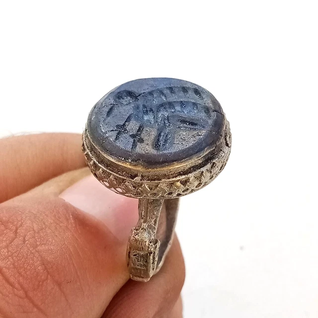 ANTIQUE ISLAMIC INTAGLIO Ring Post Medieval Ottoman Empire Style Middle ...