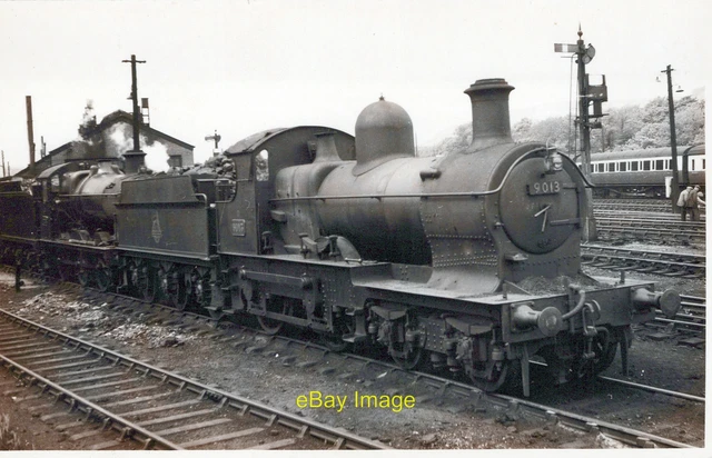 RAILWAY PHOTO 6X4 ex GWR Steam Engine 0-6-0 2261 Reading Shed March ...