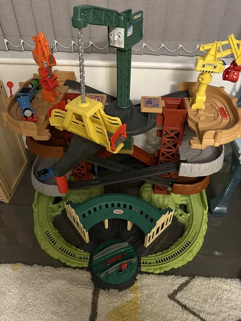 THOMAS & FRIENDS Multi-Level Track Set Trains & Cranes Super Tower with Thomas & £50.00 ...
