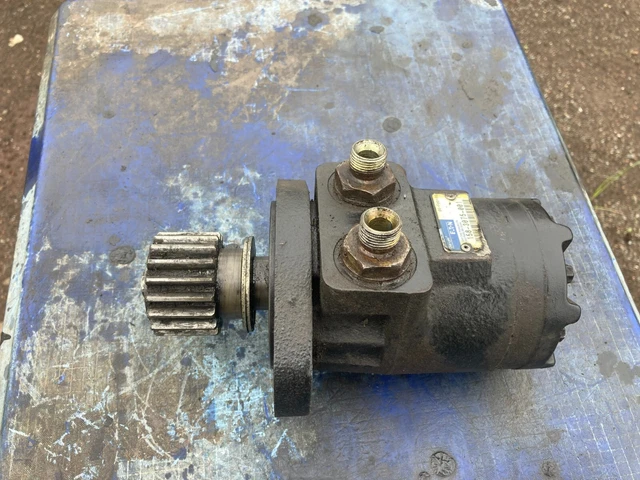 EATON , CHAR-LYNN Hydraulic pump / motor , 158-3075-001 , Green Machine ...