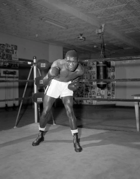 LIGHT HEAVYWEIGHT BOXER Sonny Ray 1950S Old Boxing Photo £5.19 ...