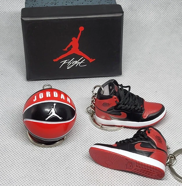 NIKE AIR JORDAN 1 Retro Bred Mini Sneakers & Basketball Keyrings - Gift ...