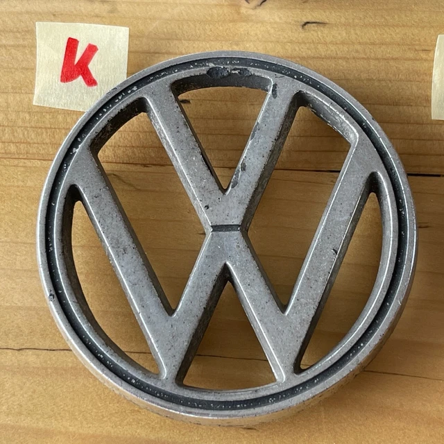 ORIG VW 1500 1600 Typ 3/311 Haubenemblem Zeichen Emblem 311853601 vorne ...
