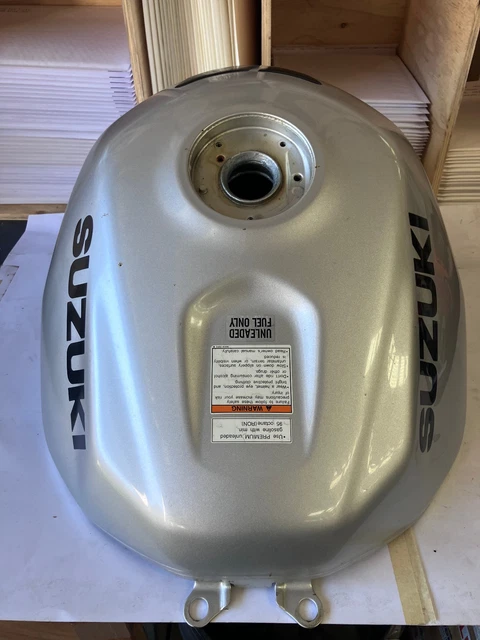SUZUKI GSXR 1000 K3 K4 Petrol Tank Fuel Tank $249.95 - PicClick AU
