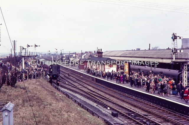 ORIGINAL RAILWAY SLIDE: Aintree Station, Grand National Day Mar-65 RS5 ...