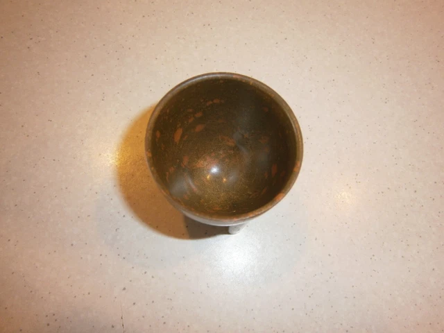 VINTAGE BROWN SPECKLED Bakelite Egg Cup On Three Feet - 4.5 Cms High ...