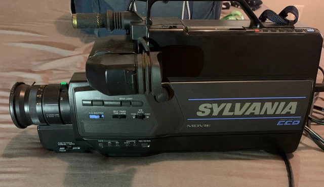 SYLVANIA HIGH SHUTTER CCD VHS MOVIE CAMERA | VINTAGE | 1985 | WORKING ...