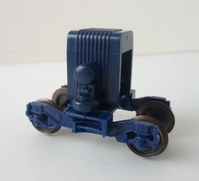 HORNBY OO GAUGE BR Class 373 Eurostar EMU Articulating Coach Bogie ...