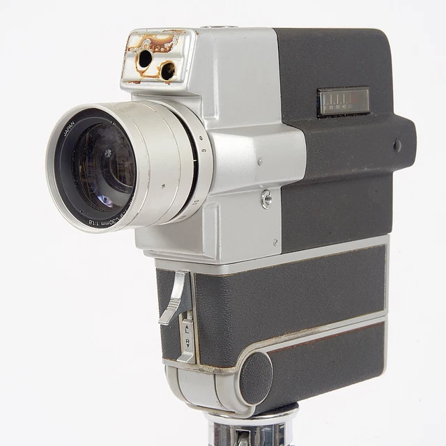 VINTAGE SANKYO SUPER CM 8mm CINE CAMERA WITH PISTOL GRIP c.1966 #1 £5. ...