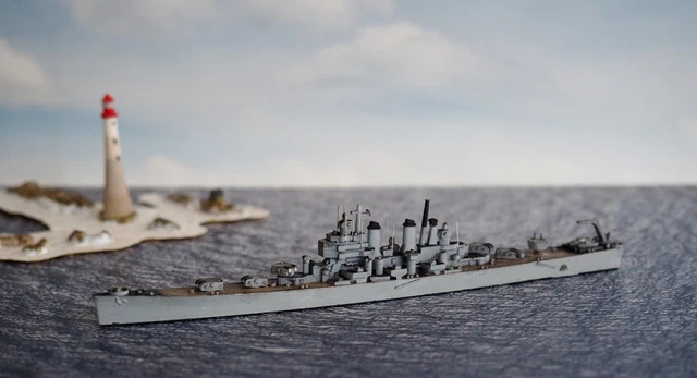USS WORCESTER LIGHT Cruiser WW2 Waterline Model By Hansa No S90 1/1250 ...