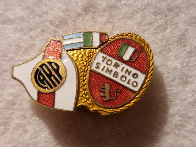 1 ANCIEN BADGE insigne distintivo Football TORINO SIMBOLO spilla ...