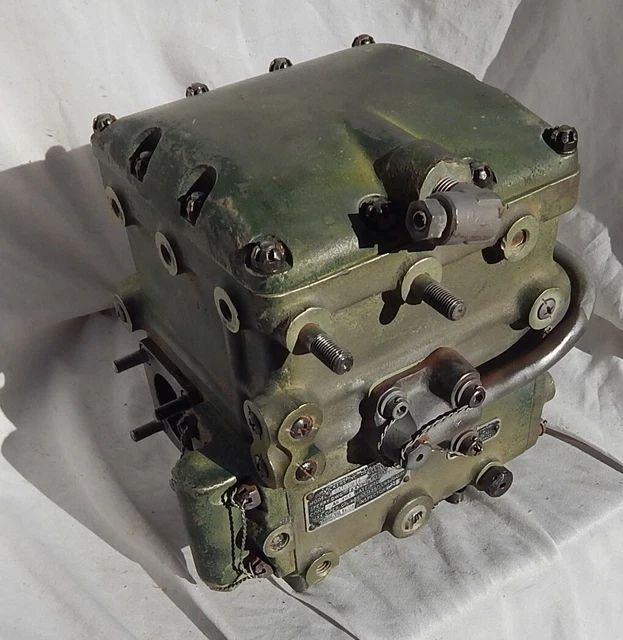 WW2 BOMBER AIRCRAFT Boeing B-17 & B-24 Vickers Ball Turret Gear Box ...