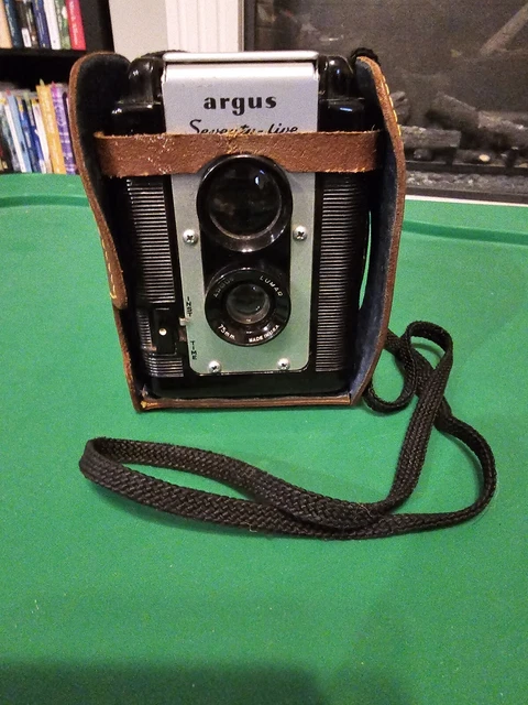 VINTAGE ARGUS SEVENTY-FIVE Box Camera 75mm Lumar Lens w/Leather Case ...