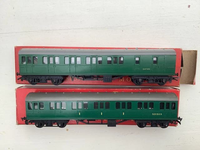 TRIANG R223 & R222. SR Suburban Coach & Brake Coach. Boxed. £4.35 ...