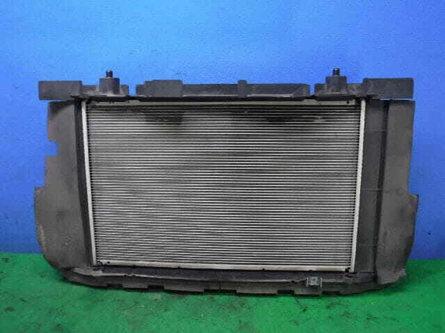 TOYOTA MARK X Zio 2009 DBA-ANA15 Radiatore 1640028650 [Usato ...