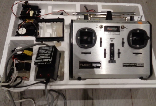 DIGIFLEET PCM-MX7 35MHZ 7 Chan Radio Set Good Condition Requires ...