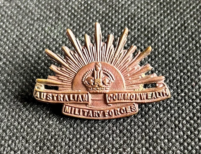 AUSTRALIAN COMMONWEALTH MILITARY Forces Badge £10.00 - PicClick UK