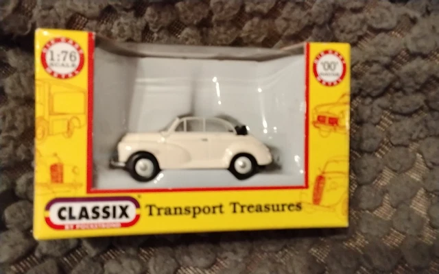 CLASSIX.EM76823.MORRIS MINOR CONVERTIBLE.OLD English white.hood down ...