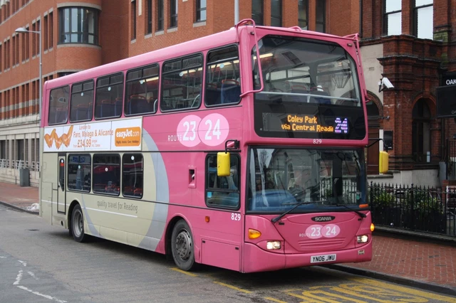 829 YN06JWU READING Buses 6x4 Quality Bus Photo EUR 3,78 - PicClick FR