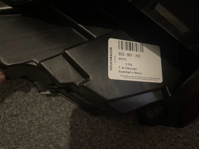 GUIDE PIECE RIGHT VW Beetle Convertible 5C1 5C7 5C5807262 £55.00 ...