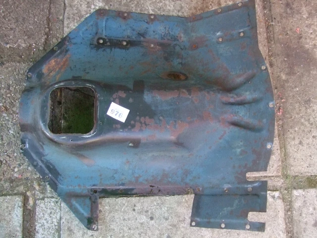 MORRIS MINOR GEARBOX tunnel cover/floor panel, all models Oct 1956 ...