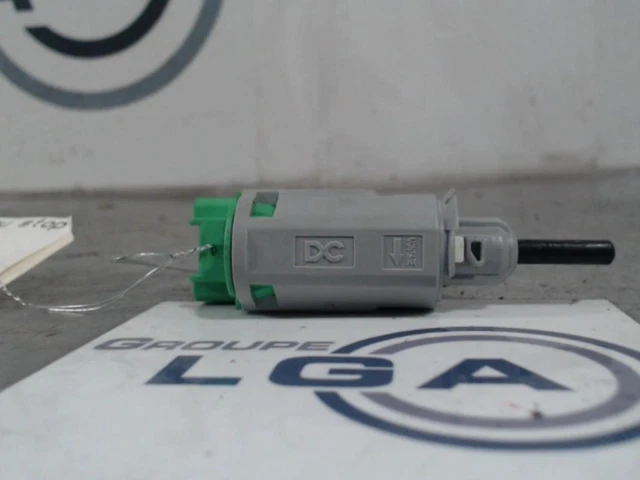 CONTACTEUR FEU STOP RENAULT MEGANE 4 PHASE 1 BREAK 253206454R EUR 25,50 ...