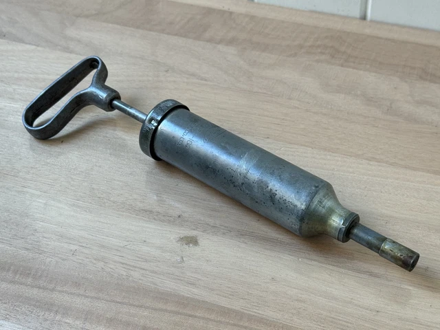 VINTAGE YAMADA JAPAN Model PT-100 Grease Gun Toyota Nissan OEM Tool Kit ...