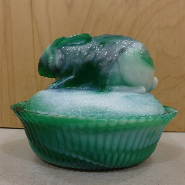MCKEE SUMMIT EMERALD Green Slag Glass Rabbit Bunny on Nest Covered Bowl ...
