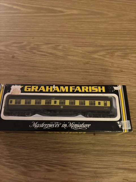 GRAHAM FARISH 0684 Brown And Cream Carriage £10.80 - PicClick UK