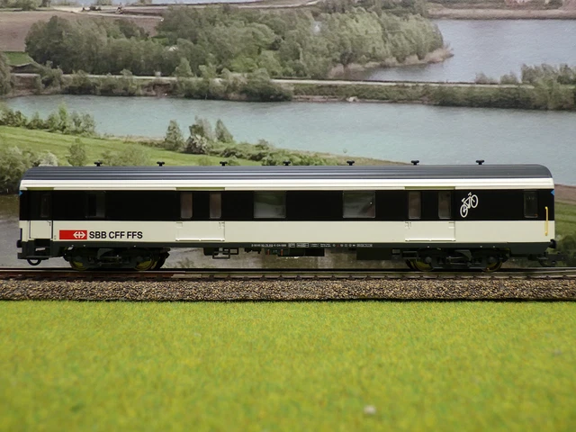 ROCO H0 GEPÄCKWAGEN SBB (HB) R0714 EUR 27,50 - PicClick DE