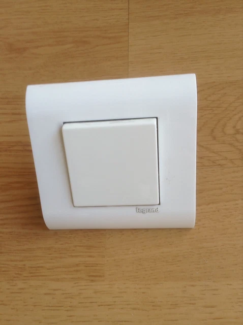 AL LEGRAND MOSAIC ancien modèle Interrupteur Blanc comme neuf EUR 5,00 ...