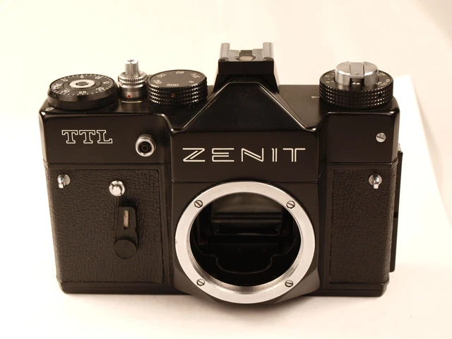 TELECAMERA COLLEGAMENTO ZENIT TTL M42 Made in URSS EUR 19,90 - PicClick IT
