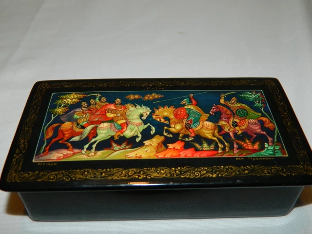 VINTAGE RUSSIAN HAND Painted & Signed Black Lacquer Trinket Box –Mctepa ...
