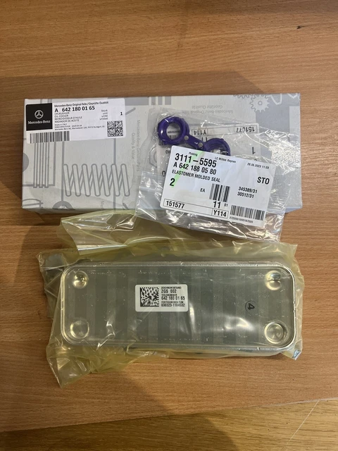 GENUINE MERCEDES-BENZ OM642 Diesel Engine Cooling Oil Cooler ...